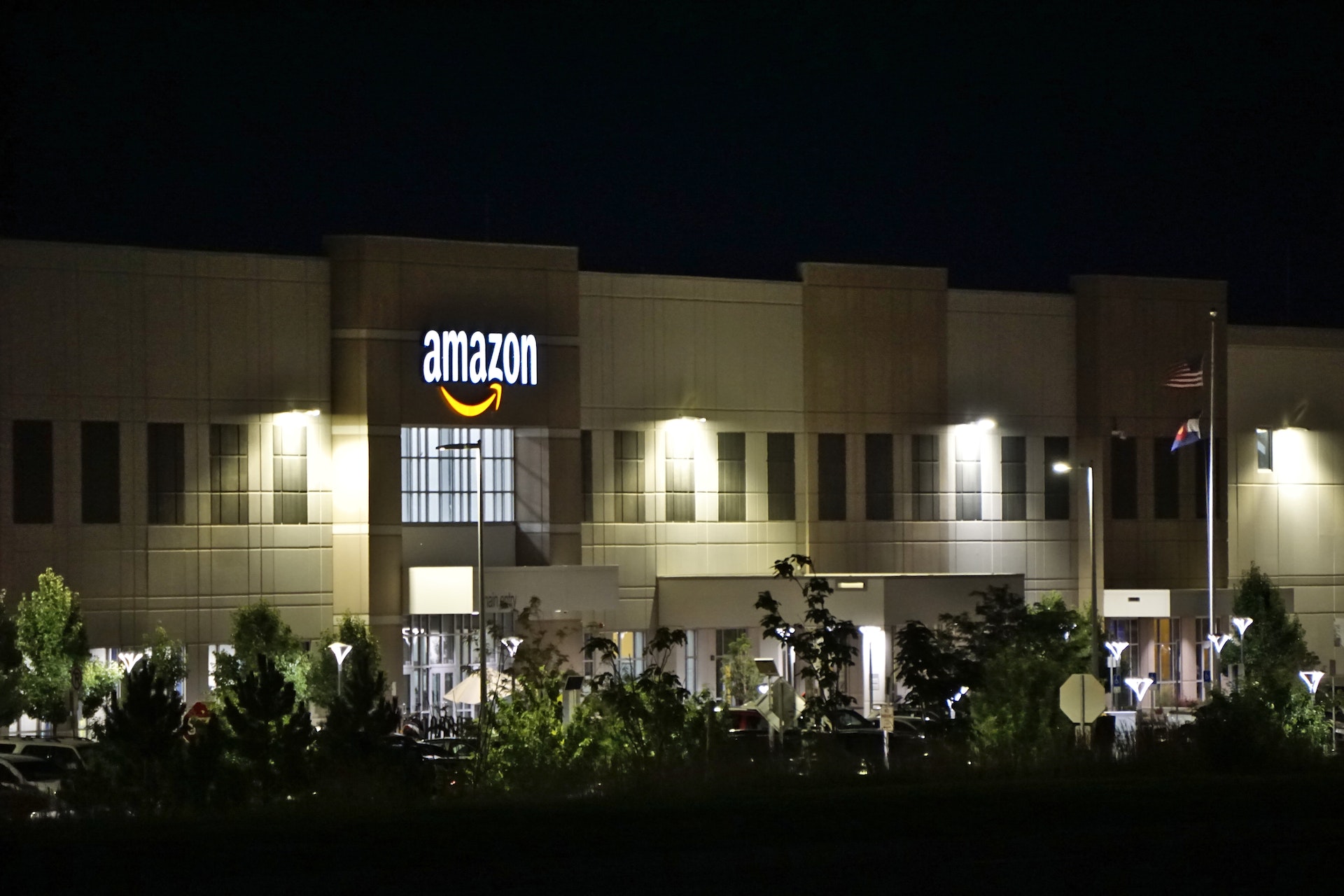 Here is a FREE Way to Save Thousands on Amazon EC2 Hosting