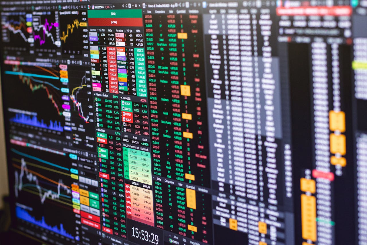 S&P 500 Hits New Record on Trump Trade Deals